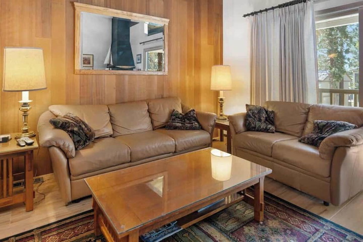Updated Townhome! Perfect For A Family Getaway! - Kings Beach, CA