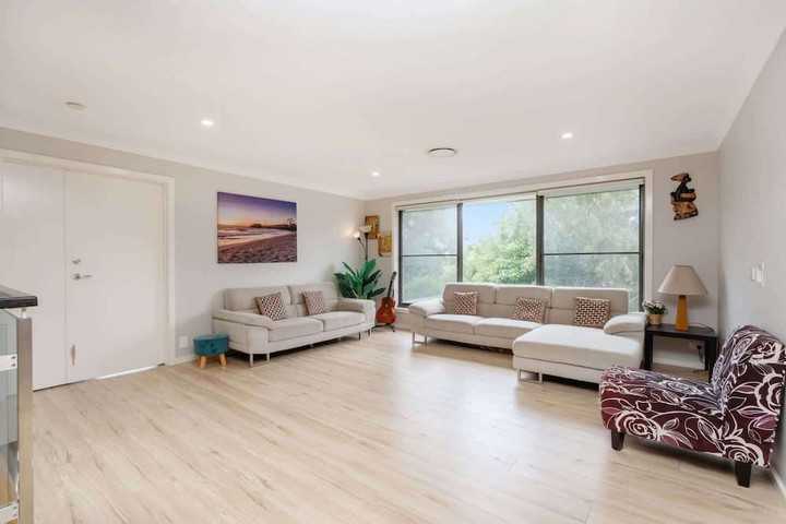 Charming 4-bed Getaway With Pool & Garden Oasis - Belconnen