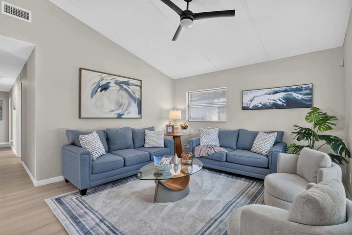 Modern Hacienda | 3br, Fenced Yard, Beach Gear, Dog-friendly, Near Downtown - Sarasota, FL