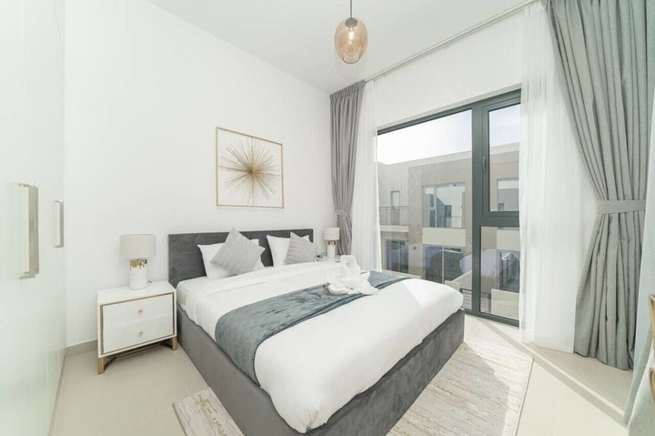 Luxurious 3 Br With Maid Room In Arabian Ranches 2 - 두바이