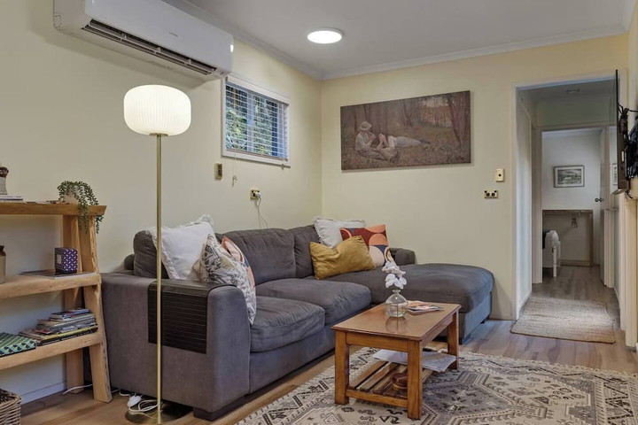 Fernvale Cottage An Enchanting Mountainside Oasis - Hobart