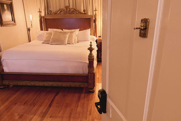The Majesty Room At The Deodara - South Carolina