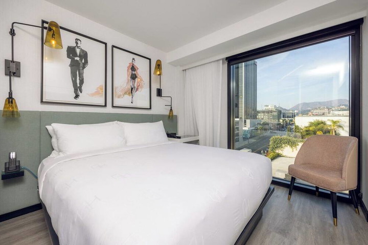 Poolside Getaway In Hollywood With Rooftop & Pet-friendly Property - Hollywood