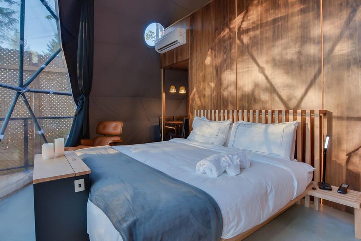 Bel Air Tremblant Dôme Mezzanine : 1 King, 2 Simple, Jacuzzi, Sauna-450pi - Laurentides