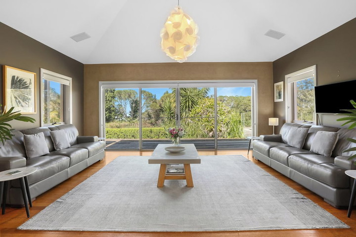 Stunning Mystique Country House With Lake & Mountain. 15% Discount All Winter. - Berry