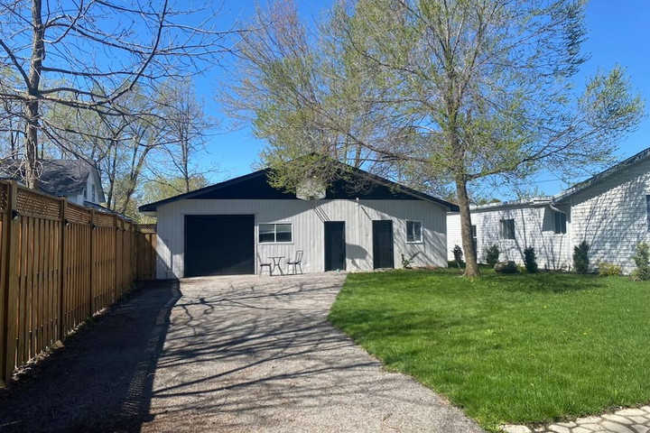Cozy 4 Br Home In Cornwall - Cornwall, ON, Canada