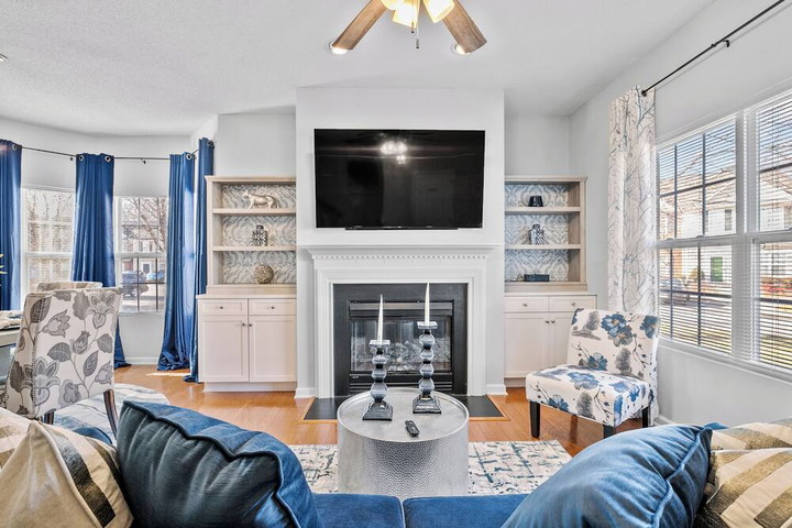 Centrally Located Urban Retreat Haven Awaiting Your Arrival! - Winston-Salem, NC