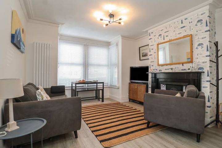 11a Manning Road, Pet Friendly In Felixstowe, Suffolk - Felixstowe