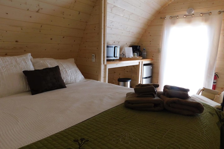 Iris Hill Glamping -"Ted" Pod - 5th Night Free - Eureka Springs, AR