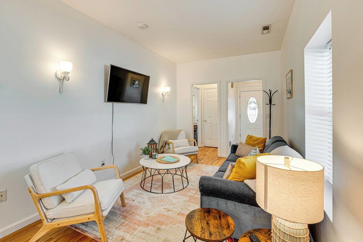 Walk To Beach: Keansburg Home W/ Patio & Fire Pit! - Middletown Township