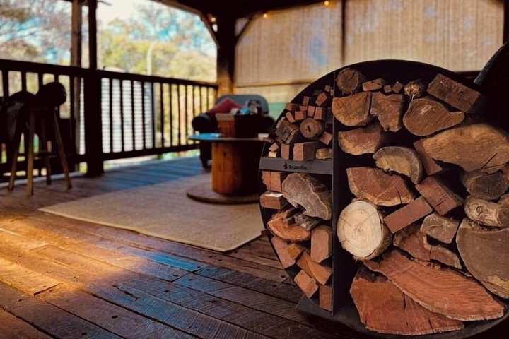 The Hide, Rustic Charm Meets Coastal Calm. - Mandurah