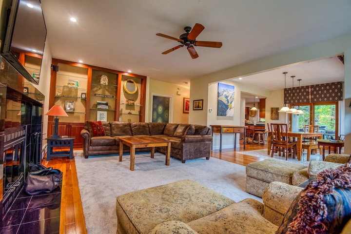 Gavia Chalet - Mountain Views - Private Hot Tub - Loon Mtn - Kancamangus Highway - New Hampshire