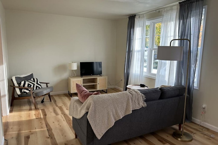 Newly Renovated Cottage Less Than Two Blocks From The Beach - Cape May, NJ