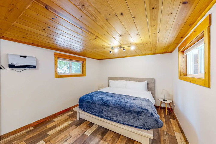 Modern Lake-view Hotel - All Eight Rooms - Dog-friendly - Near Beach & Golf - Incline Village
