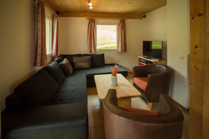 Vakantiehuis # 80 Met 3 Sk Voor Tot 8 Personen - Gosau