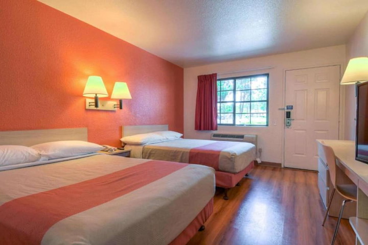 Ms6 San Dimas| 2 Full Beds | - Pomona, CA