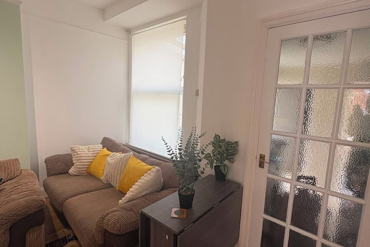 Convenient 3-bed Home Near M4, Reading University, Shops And Takeaways - 오킹엄