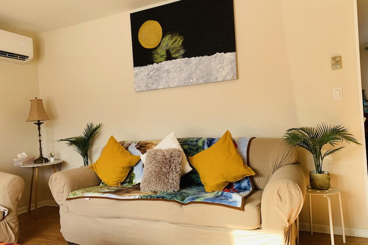 3 Bedrooms 5 Beds Upper Unit Of Duplex Home - Kentville
