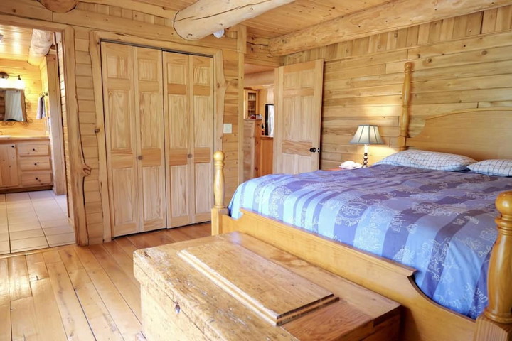 Bootjack Lodge On Drummond Island - Drummond, MI