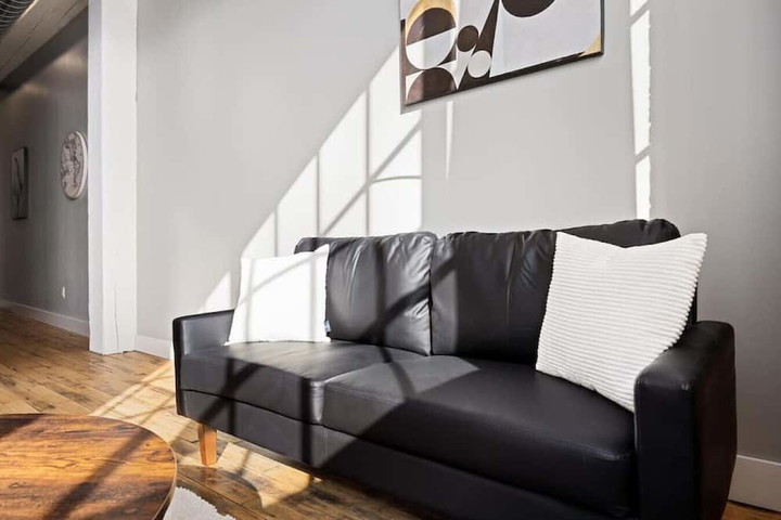 Chic Loft In Peoria Warehouse District - Peoria