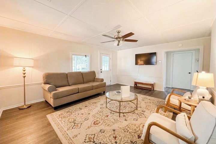 Charming Beaufort Cottage - 3 Miles To Parris Island And Downtown Beaufort - Beaufort, SC