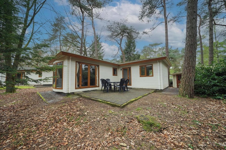 Chalet With 2 Bedrooms And A Terrace - Apeldoorn