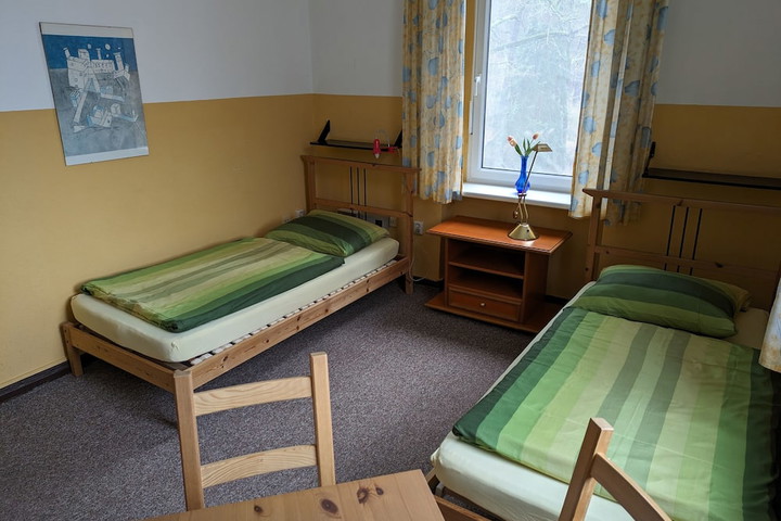 Villa Mit 13 Schlafzimmern Und Vielen Freizeitmöglichkeiten In Der Schorfheide - Schorfheide