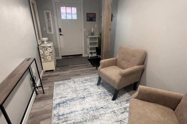 Downtown Vibes 3br ~ Walk To Dining & Nightlife - Oswego, NY