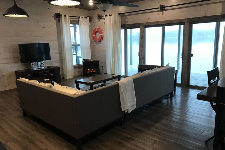Nouvelle Liste, Nouveau Construction Flottant Appartement. Vues Enchanteresses Sur Le Lac, Fun - Louisiane