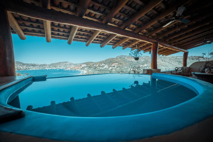 Condominio De Lujo Muy Espacioso Y Privado Con Increíbles Vistas De La Bahía - Zihuatanejo