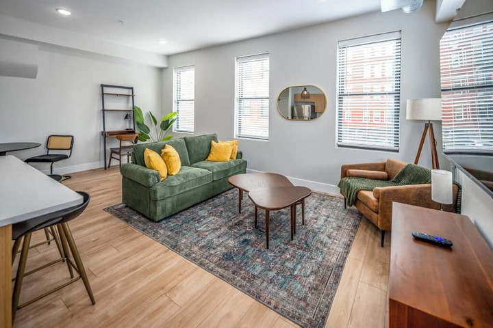 Otr, 1blk To Tql, Cali King Bed, Sleeps 4, Free Light Rail, 58in Tvs, Wifi - Cincinnati