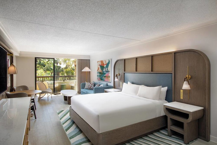Ocean View Suite! Beachfront Location, Pools! Mini Gold & Tennis Court Onsite! - Hilton Head Island, SC