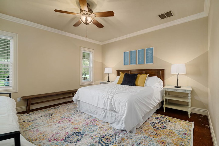 Multi-family Lodge With 8 Acre Lake And Plenty Of Space, 12 Mins To Fort Smith - Arkansas