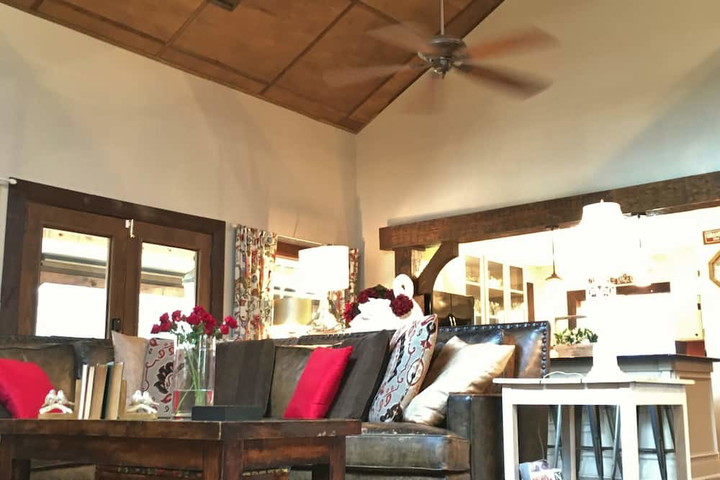 Welcome To The The Barn. - Tyler, TX