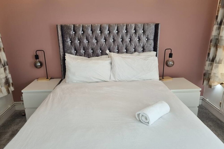 Two-bedroom Family Apartment - Sheffield