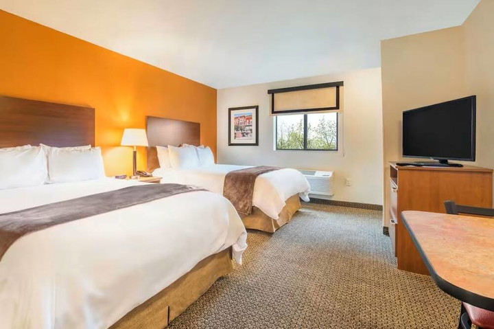 Comfortable Suites With Kitchenettes Near Hapo Center And Event Sites - Pasco, WA