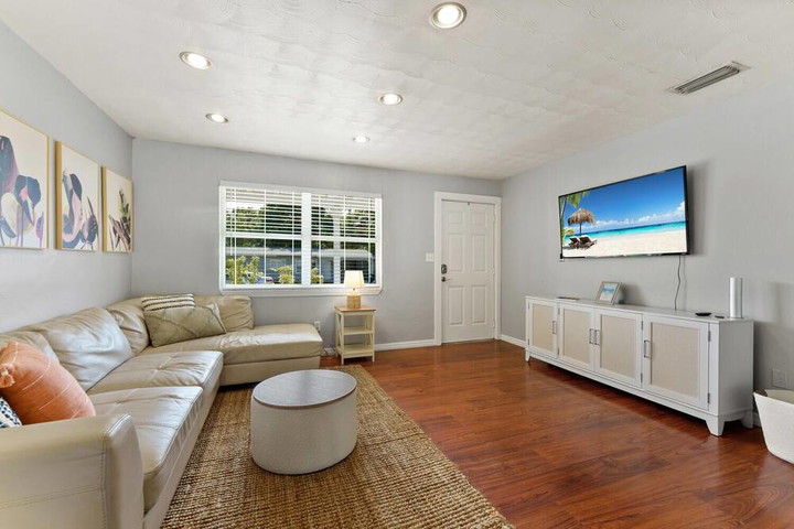 10 Min Lido Key Beach~st. Armand Circle~ Short Drive To Siesta Key Beach - Sarasota, FL
