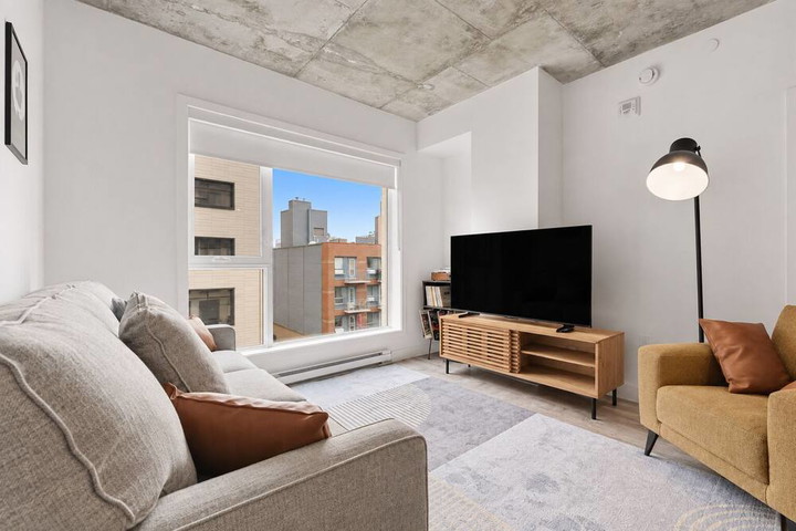 Secret Agent Suite | Rooftop Pool | Sleeps 6 - Quebec City