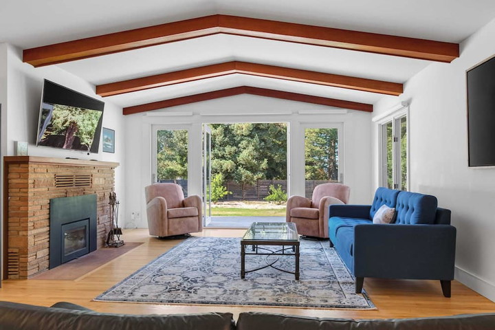 The Gravenstein - Sebastopol Orchard Retreat With Hot Tub - Sebastopol, CA