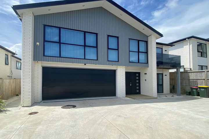 Koromeke Luxury 370sqm New Build Ideal For Groups - 
