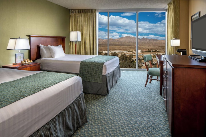 Panorama Room 2 Queens | 2 Units | Aquarius Casino Resort | Free Parking - 拉芙琳