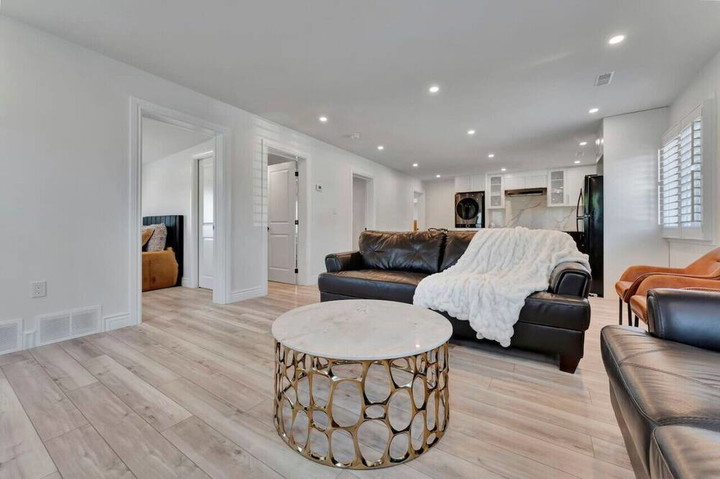 New! Luxury 3br - 5 Minutes To Port Dover Beach - Port Dover