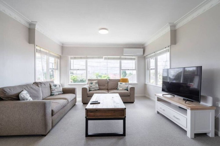 Charming One Tree Hill House By Furnished Rentals - Auckland