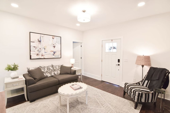 Newly Remodeled Luxury Cottage In Belmont, Nc Walk To Kevin Loftin Park - Belmont, NC