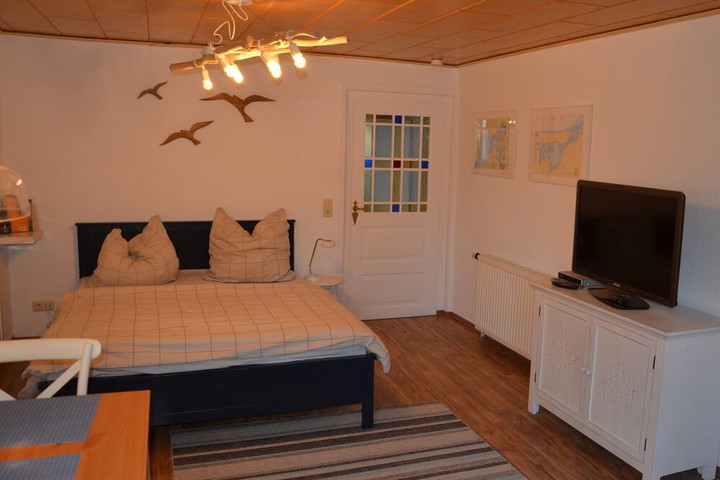 Beautiful, Very Quiet Vacation Apartment Between The Baltic Sea And The Bodden, With A Sauna - Dierhagen