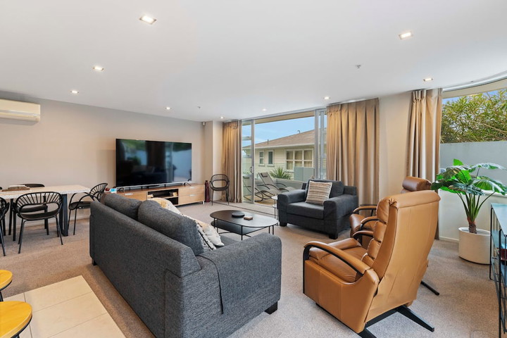 Waimahana 5 - Taupo Holiday Apartment - New Zealand