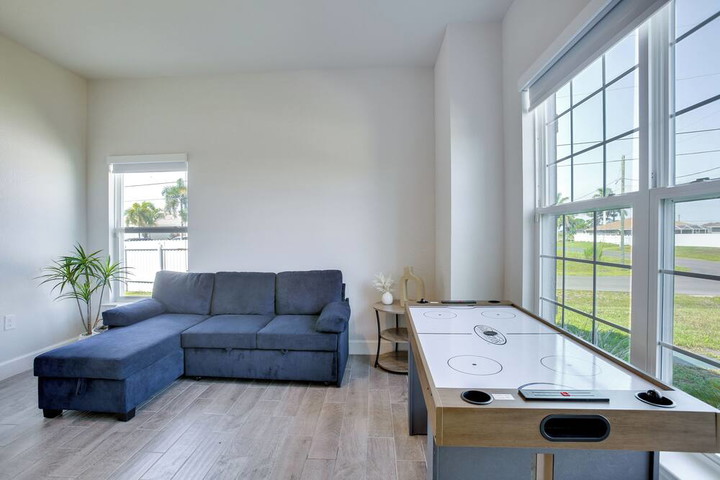 Hot Tub & Yard! Pet-friendly Haven In Cape Coral - Burnt Store Marina