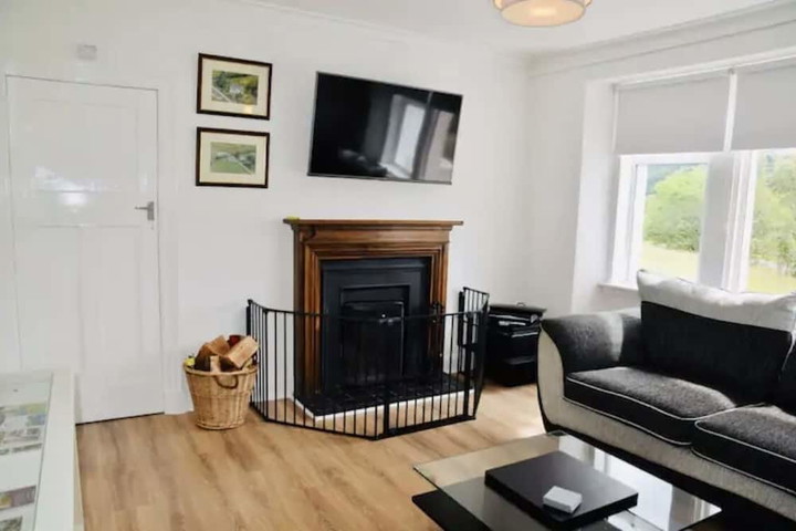 Balintombuie Holiday Home - Loch Ness