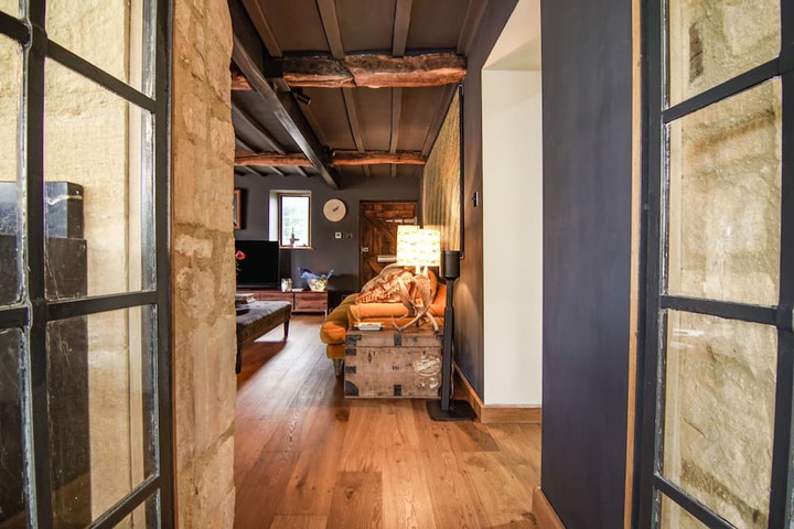Newly Renovated Traditional Cotswold House With Hot Tub And Sauna - Broadway