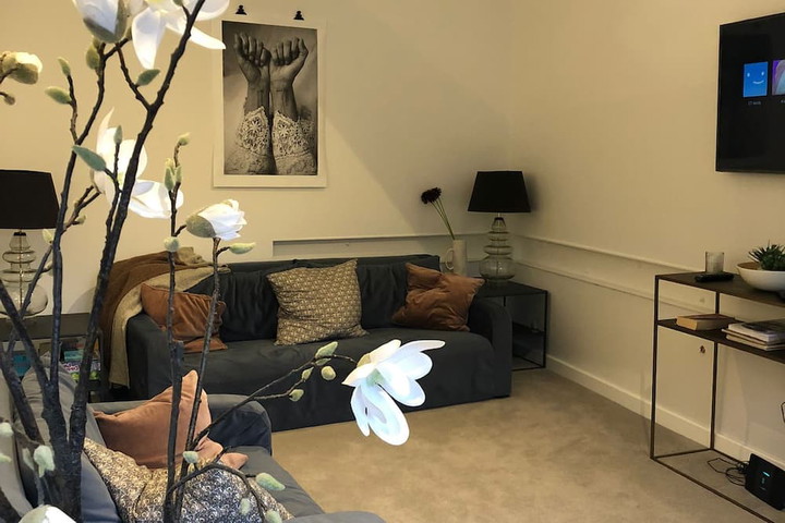 Luxury Spacious Detached House In Heart Of City Centre With Parking - Bognor Regis